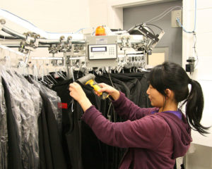 Auto Uniform Conveyors S-700 - SRS Conveyors